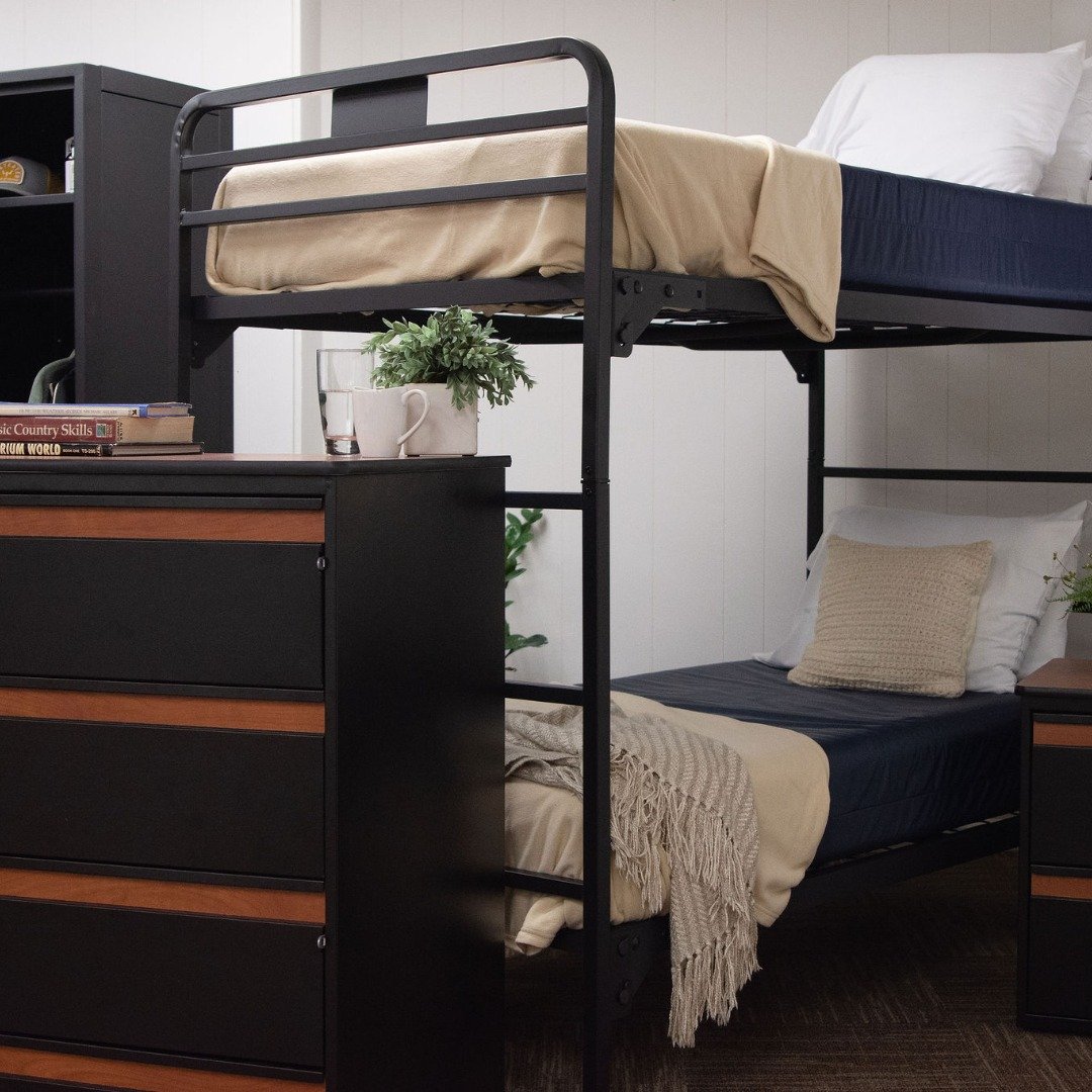 Space-Saving Model 4500 Under Bed Chest with Locks | American Bedding