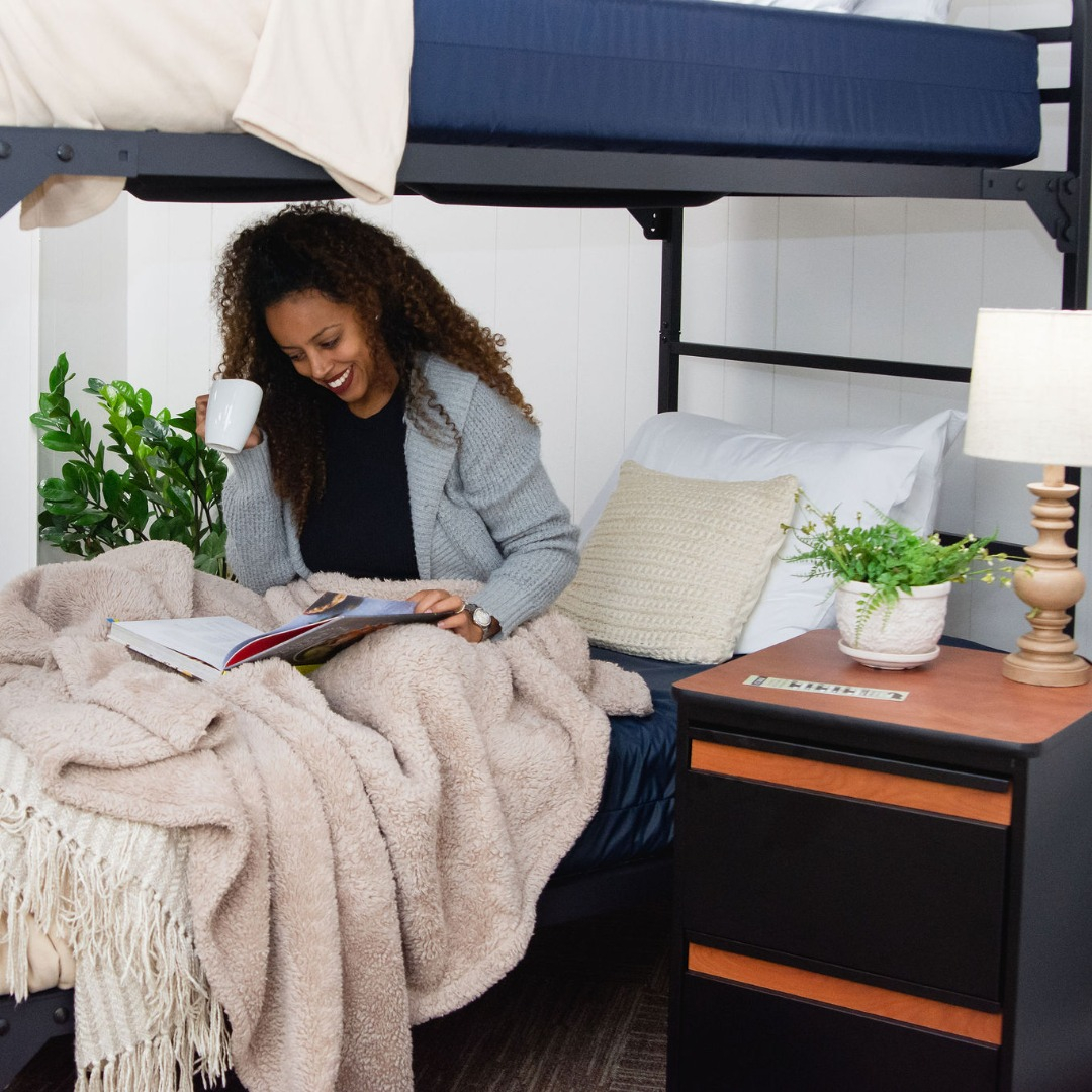 Space-Saving Model 4500 Under Bed Chest with Locks | American Bedding