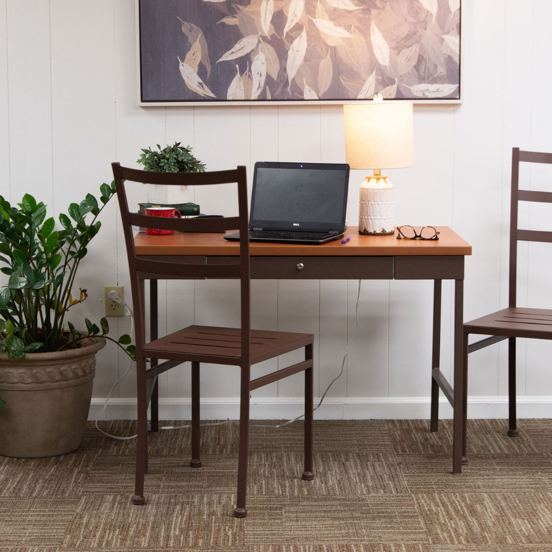 Spacious Platinum Table Desk for Work | American Bedding